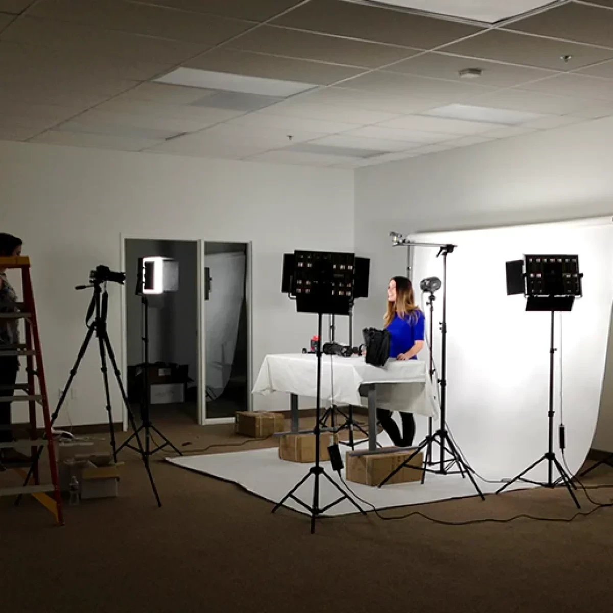 Choosing Your Studio Lights A Comparative Analysis Rent A Photo Studio choosing-your-studio-lights-a-comparative-analysis-rent-a-photo-studio